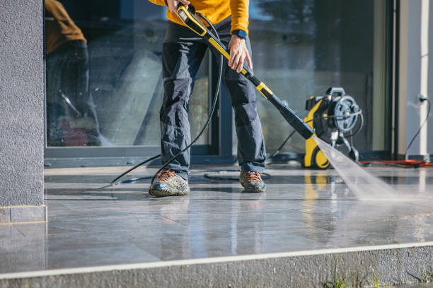 Commercial Pressure Washing in Cheyenne, WY | Call (239) 350-2352